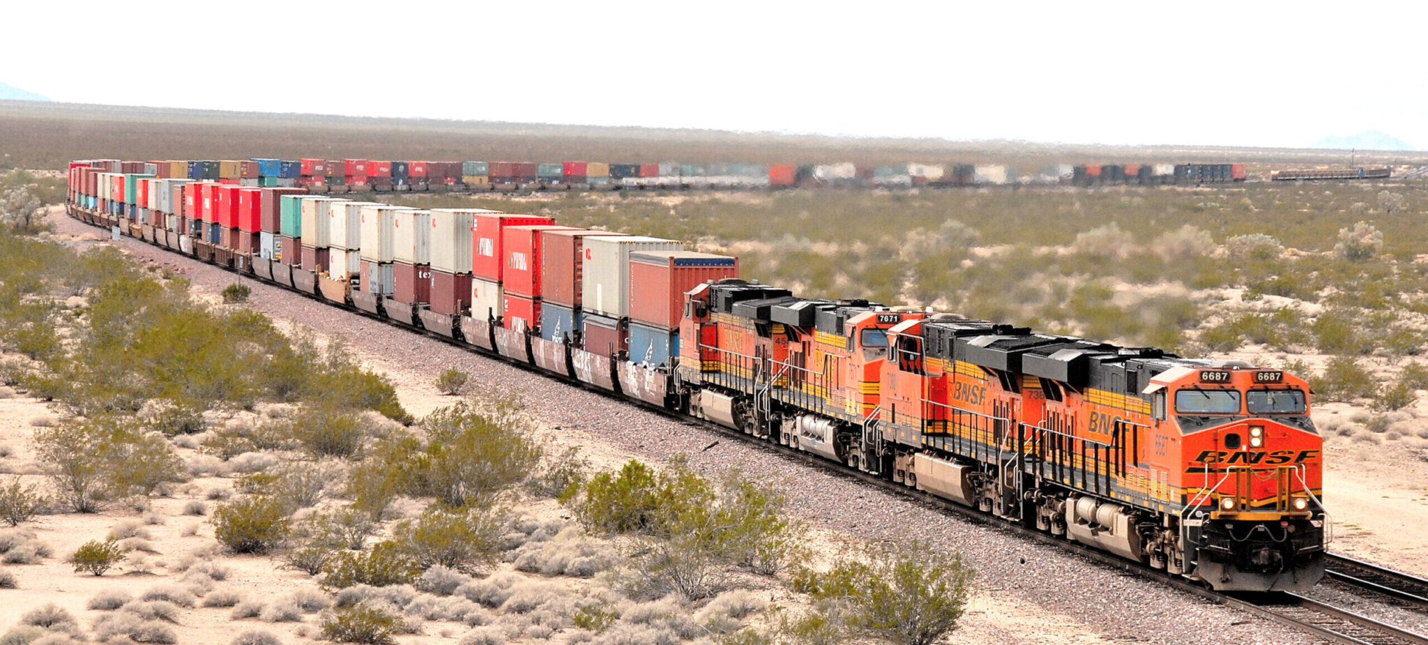 【Navigationコレクション】アメリカのダブルスタックトレインを観察してみました！ - N-avigation 最新の物流情報をお届け！